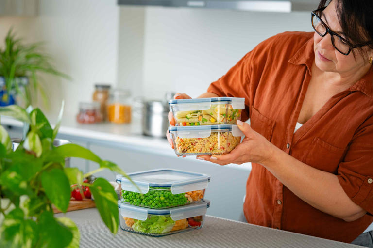 A toxicologist told me which plastic containers are safe for food ...