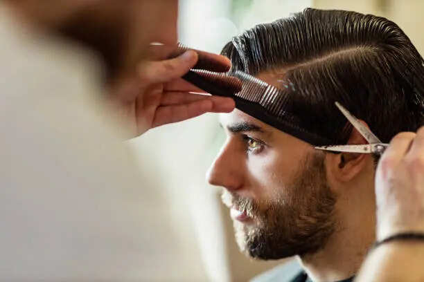Alopecia areata: 5 clever hairstyles to gracefully conceal bald patches