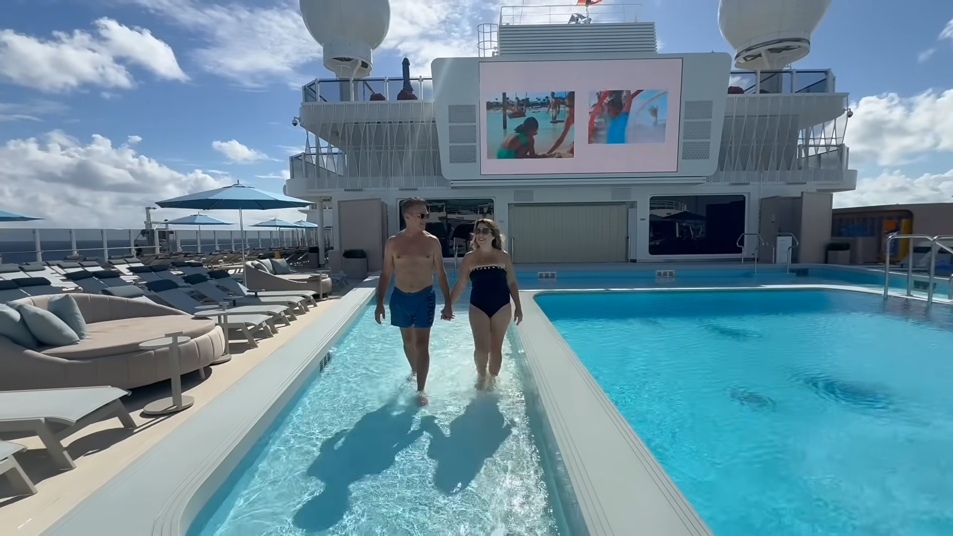 She boarded Norwegian Luna - then the food setup threw her off