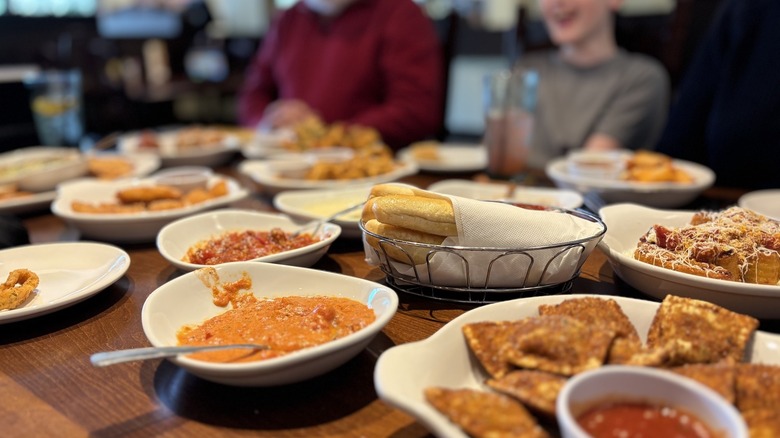 Every Olive Garden appetizer, ranked