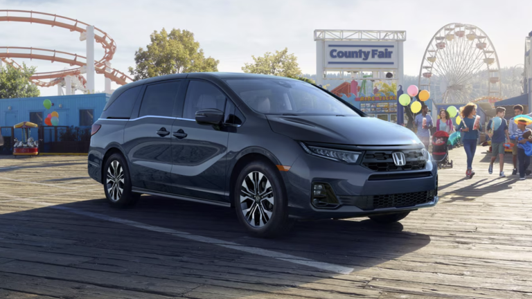 Honda recalls 440,000 Odyssey minivans due to unexpected airbag ...