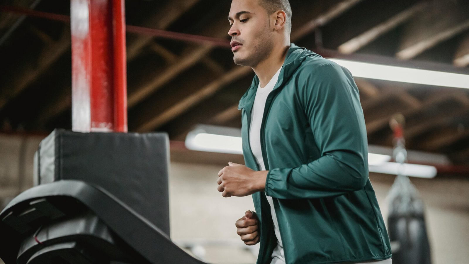 The exact amount of cardio men need to burn fat without losing muscle ...