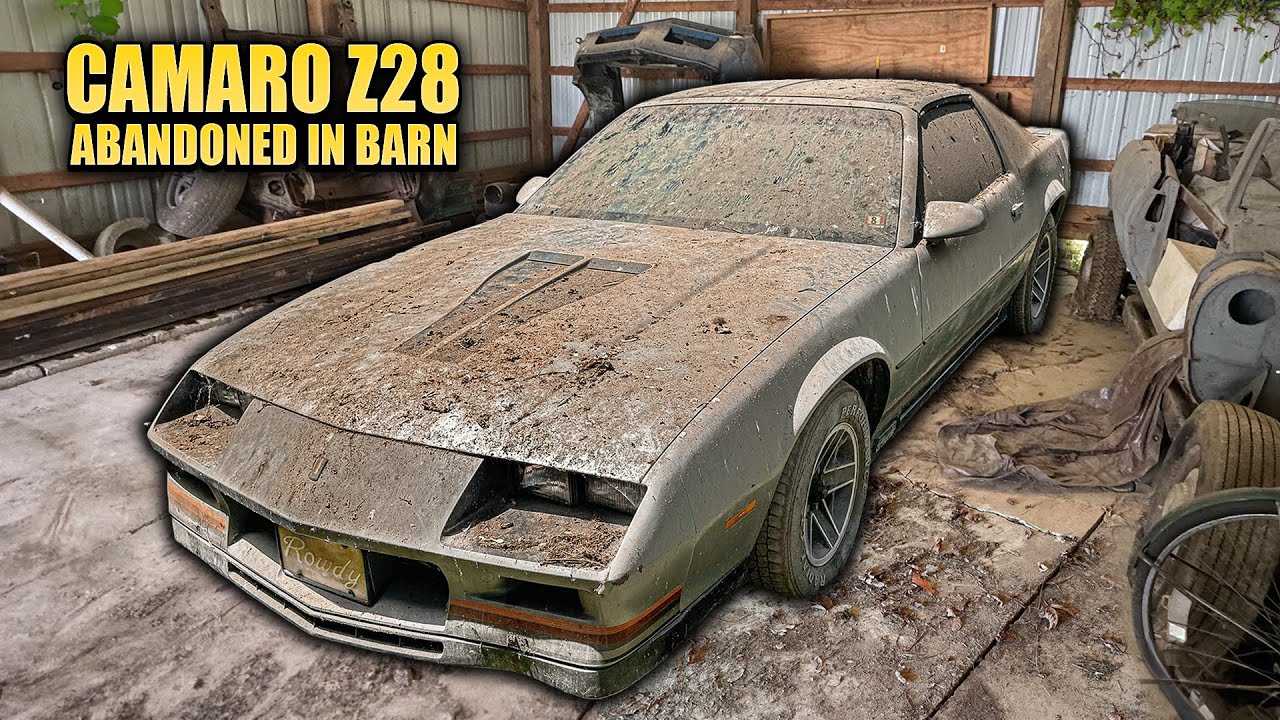 Forgotten Camaro Z28 receives first wash in 10 years