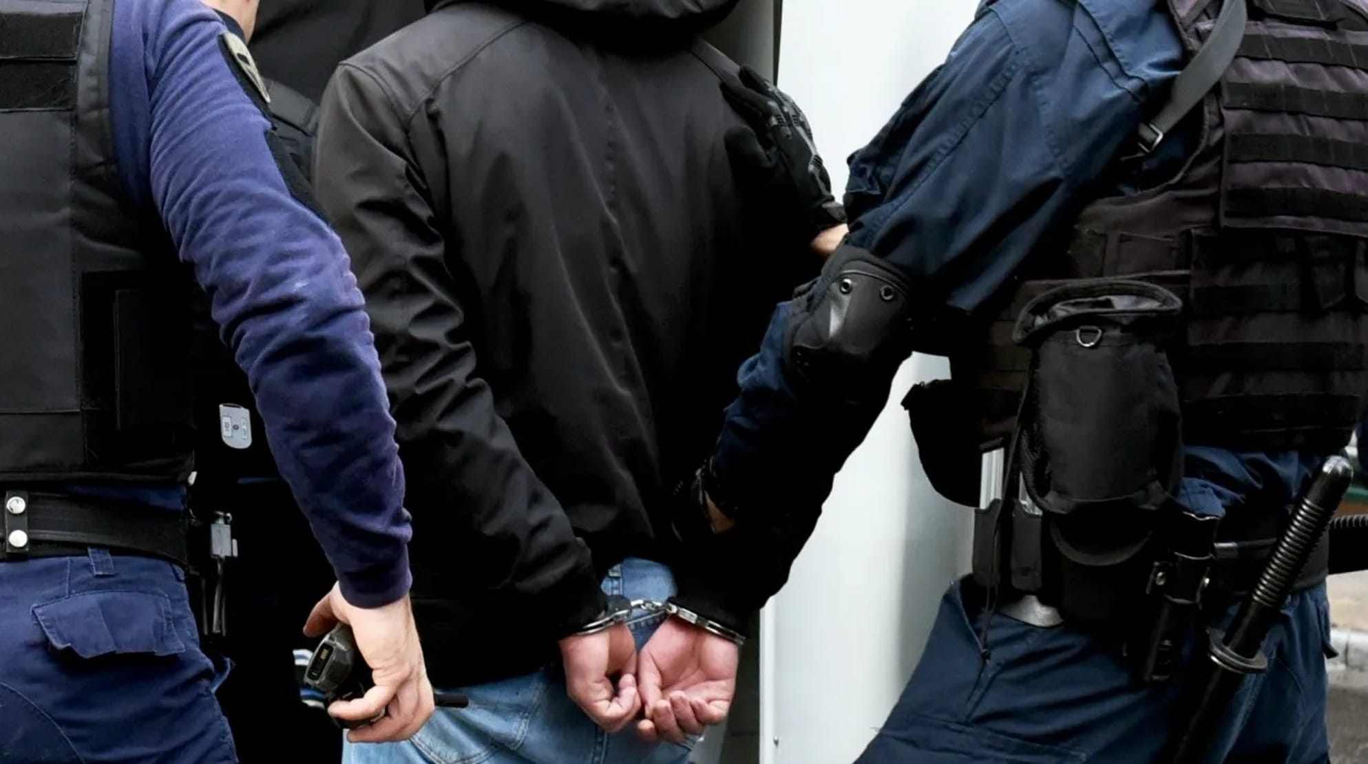 Πάτρα: Είχε καταδικαστεί 7 χρόνια φυλάκισης για εμπρησμό και ήταν ελεύθερος