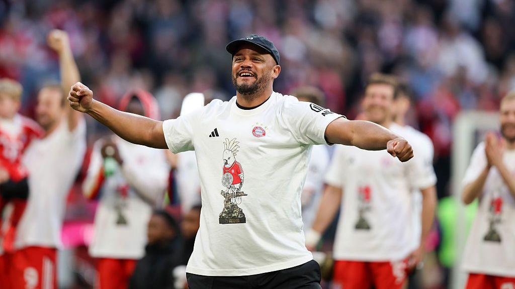 Why did Bayern Munich players wear cockatoo T-shirts?