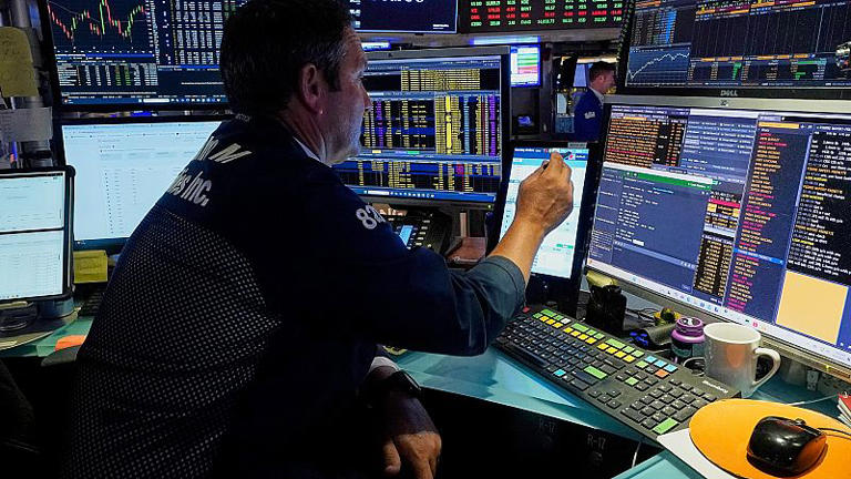 Oil prices climb as US-Iran stand-off keeps Strait of Hormuz in limbo