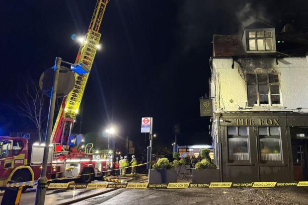 Bromley pub closed until 'further notice' after large blaze