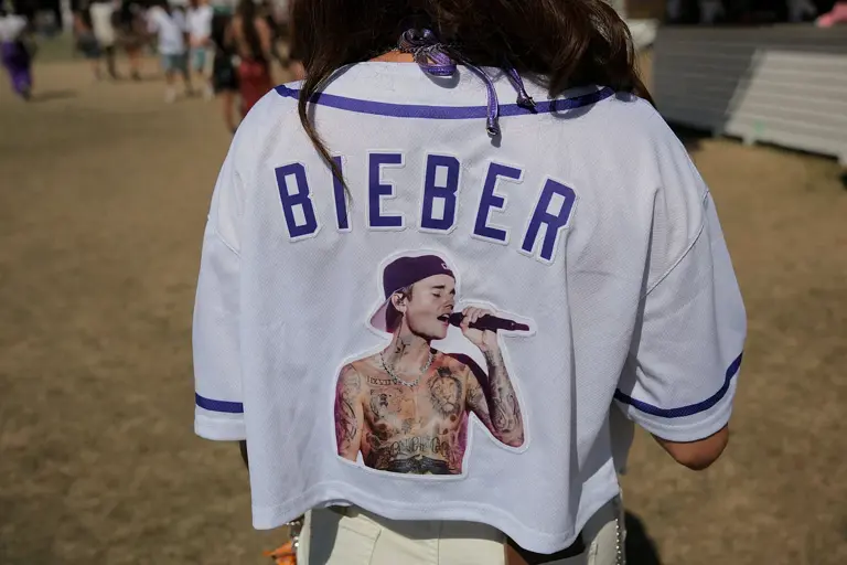 'She's all of us': Billie Eilish's fan-girl moment with Justin Bieber ...