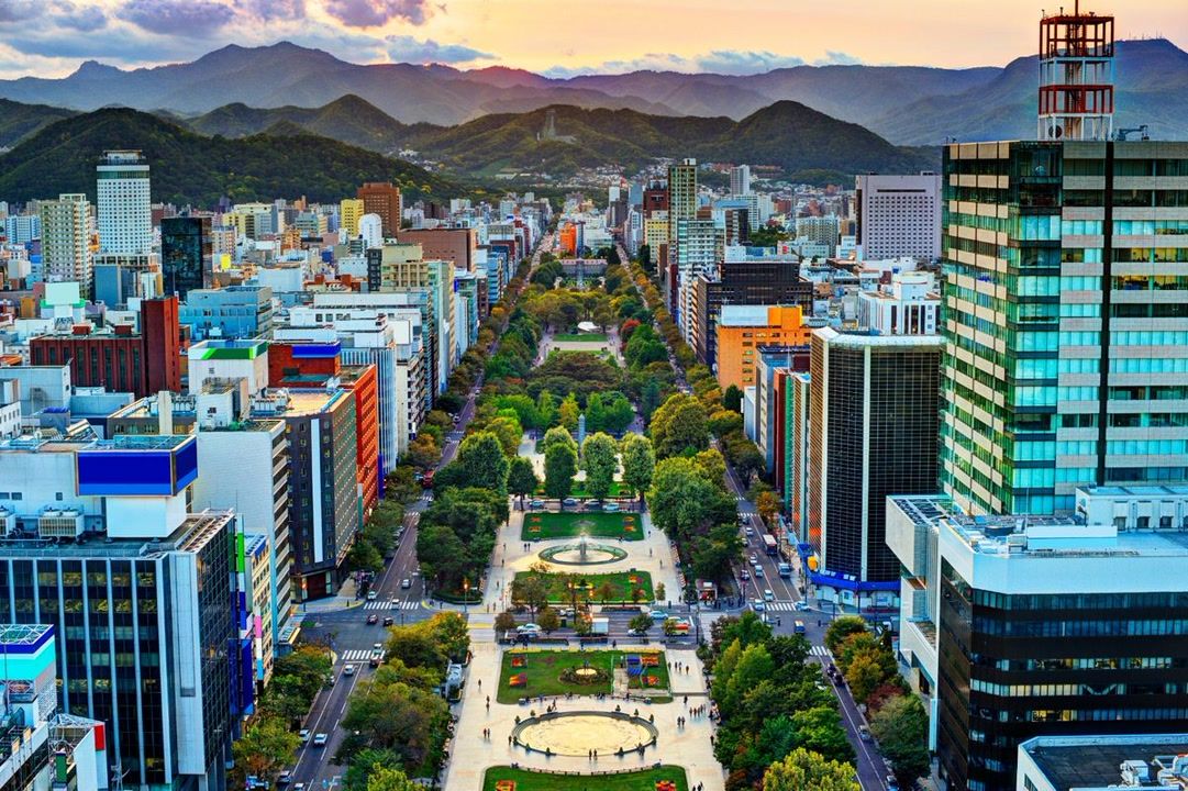 Japan tsunami alert after huge 7.4-magnitude earthquake as 10ft waves ...