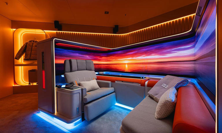 New business class seats with IMAX-style wrap-around screens revealed