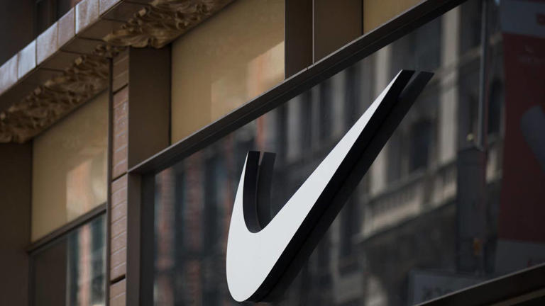 Nike facing major backlash after pulling controversial Boston Marathon ad
