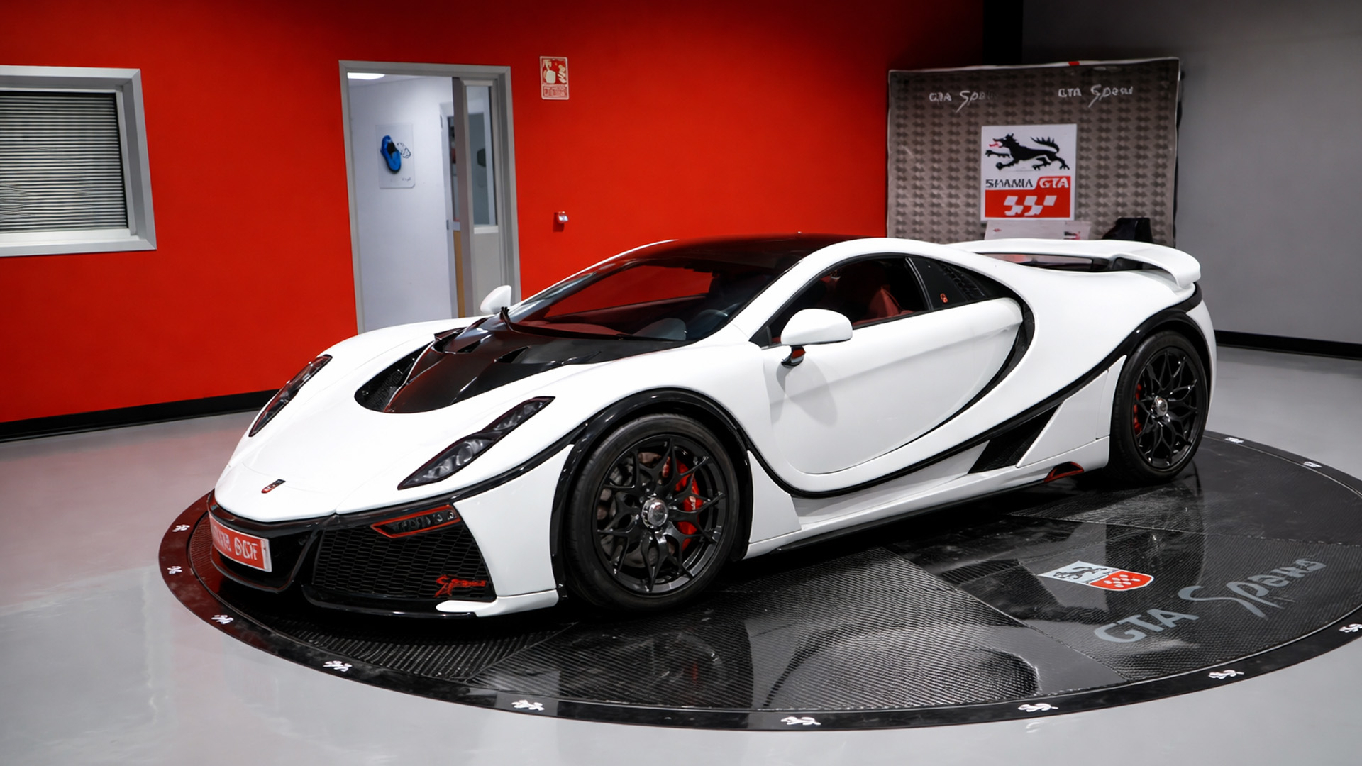 ¿Es el GTA Spano más rápido que un Ferrari?