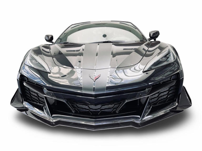 Low-mileage 2023 Corvette 3LZ showcases performance upgrades and ...