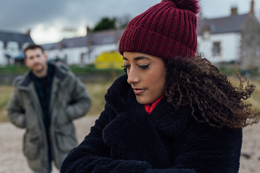 4 signs your relationship is doomed, according to an expert