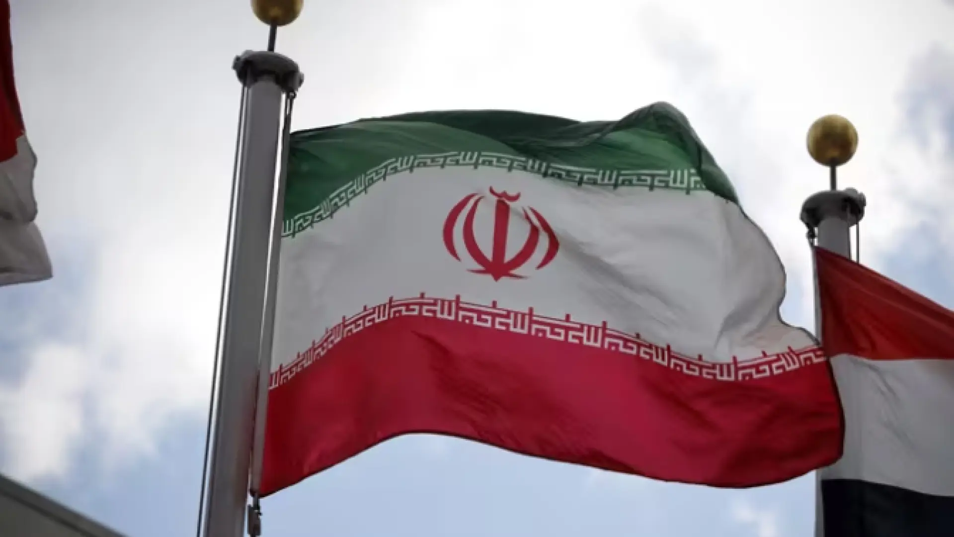 Irán sopesa la última oferta de Trump bajo presión de los ataques de ...