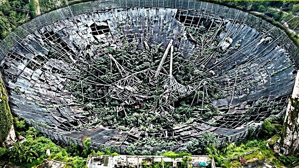 Watch how a 900-ton structure fell and ended one of science’s greatest ...