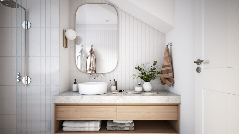 8 things you should avoid in a small bathroom