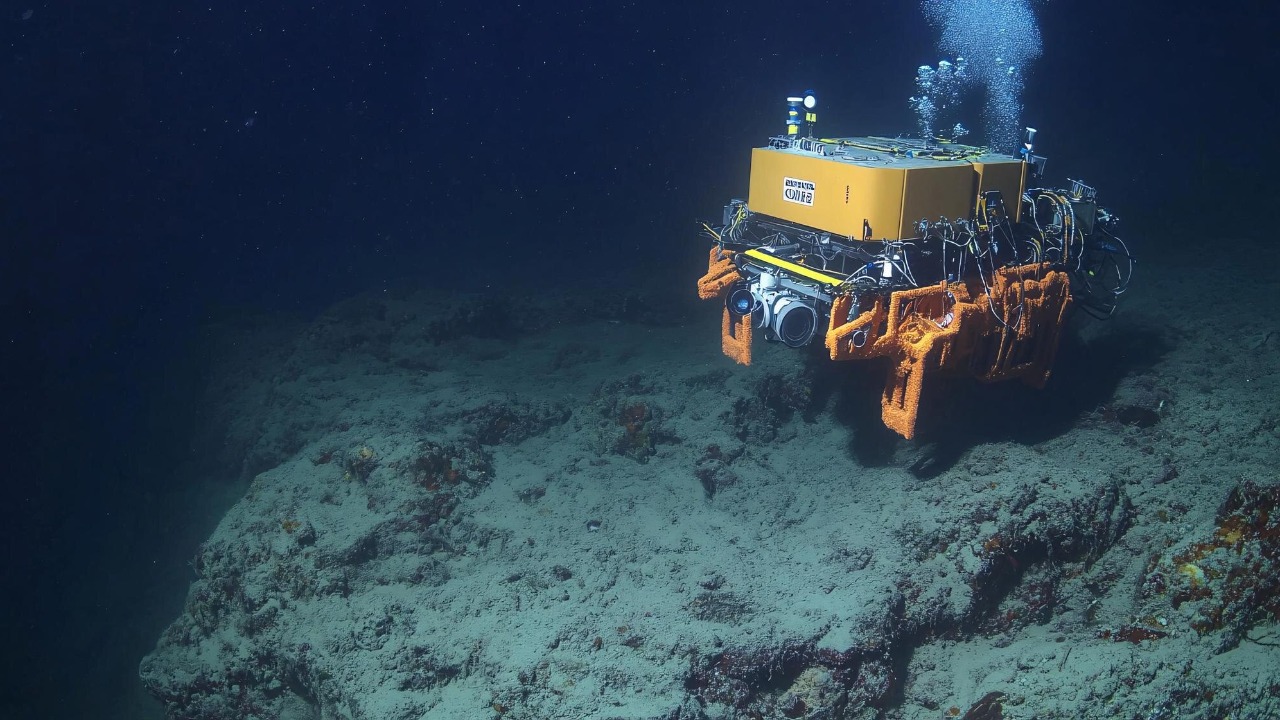 US Navy deploys underwater robots to clear mines in the Strait of Hormuz