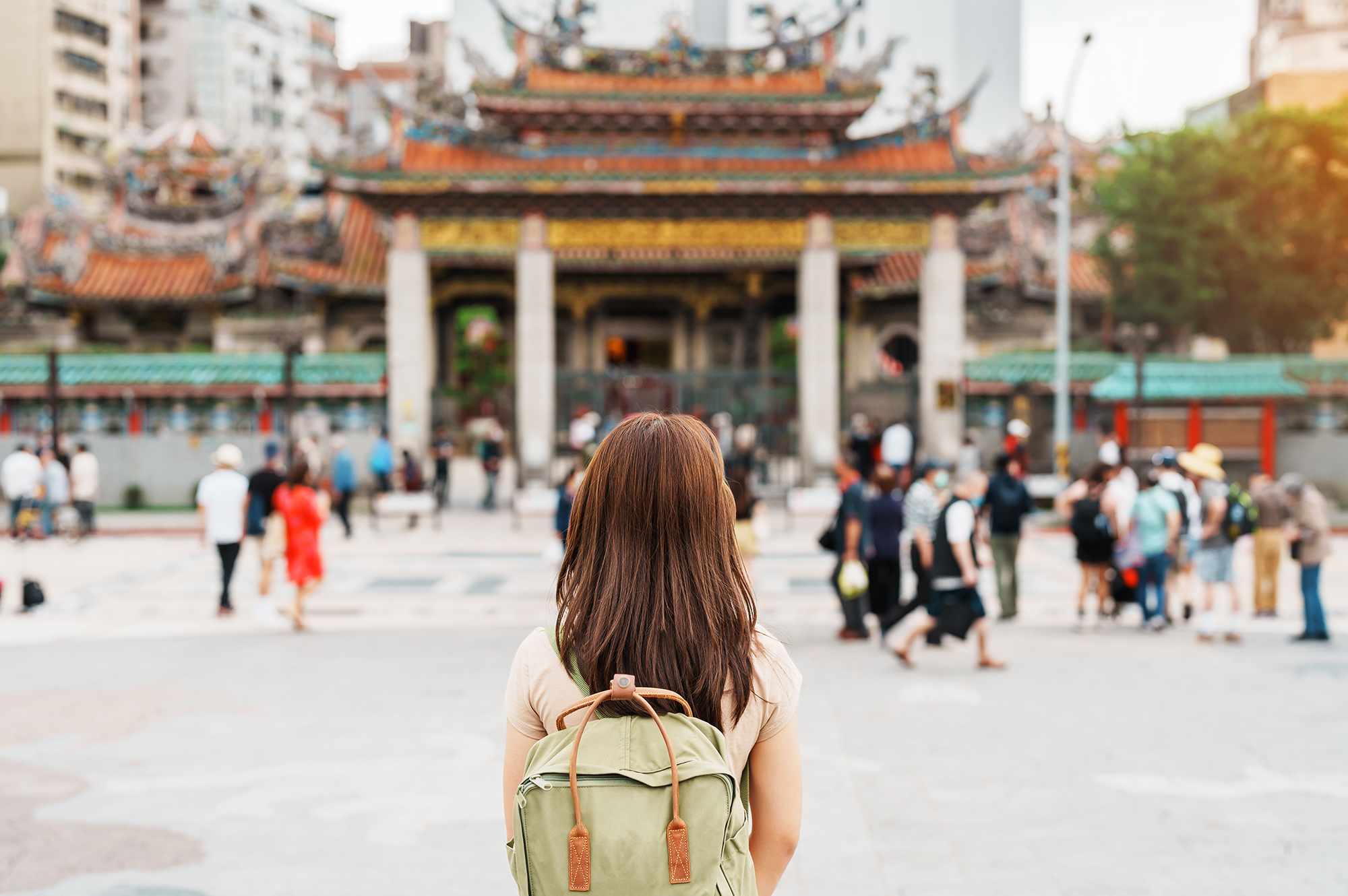 These are the 10 safest cities for solo female travelers in 2026 ...