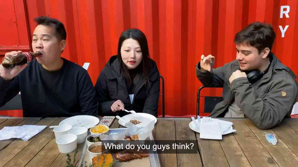 Chinese locals react to real American barbecue
