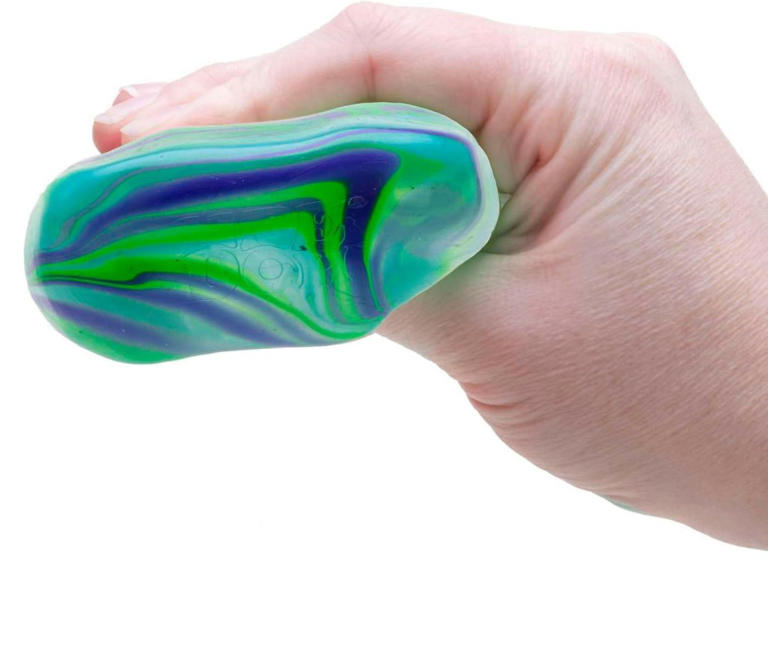 Kids are so obsessed with squishy $5 NeeDoh toys that they’re being ...