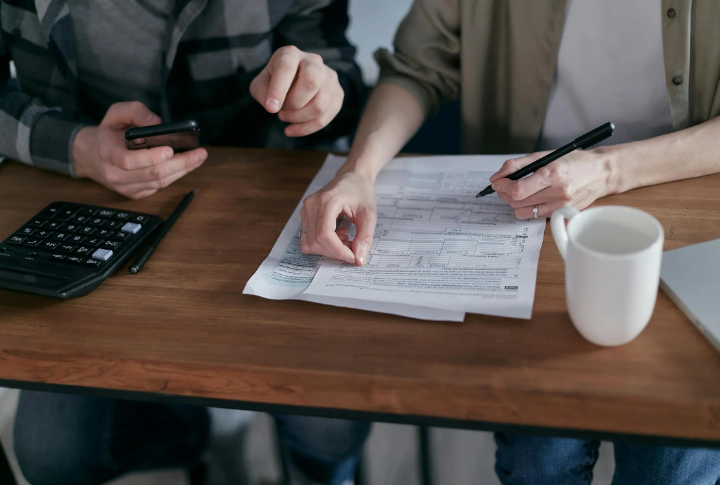 10 smart reasons to have multiple bank accounts
