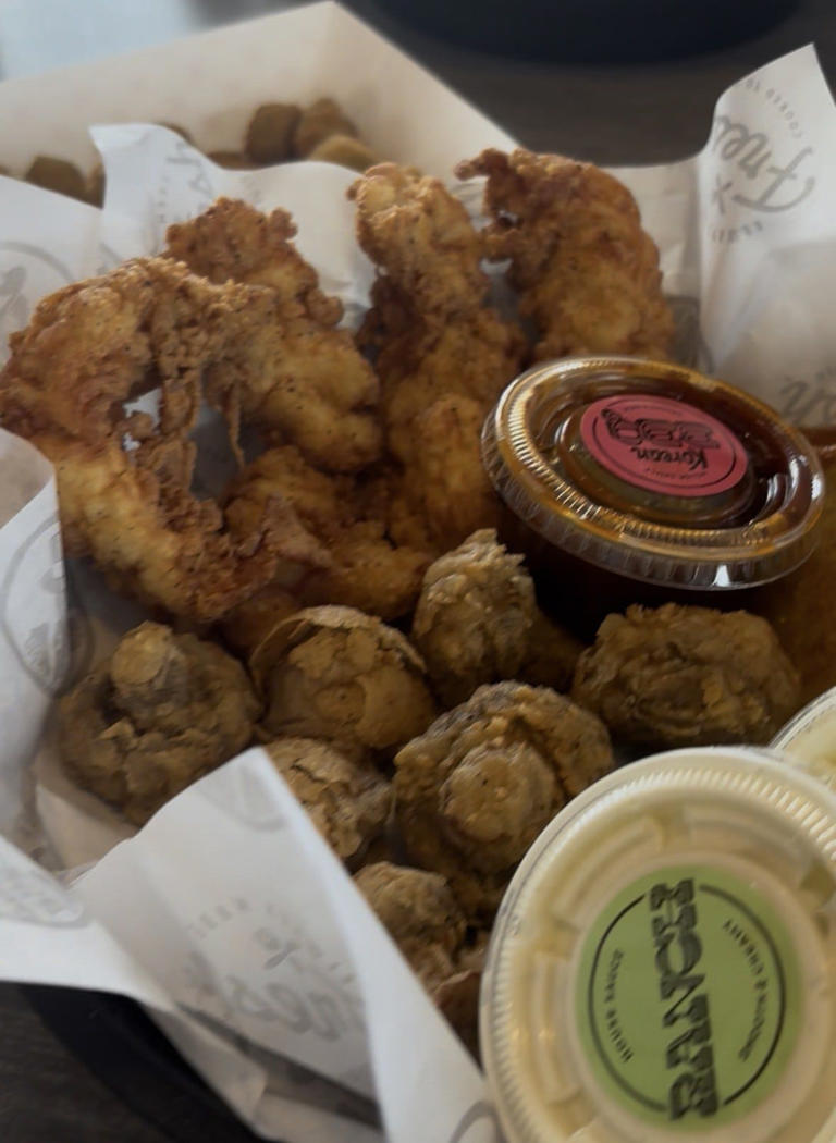 Slim Chickens opens first El Paso location, what we loved to eat