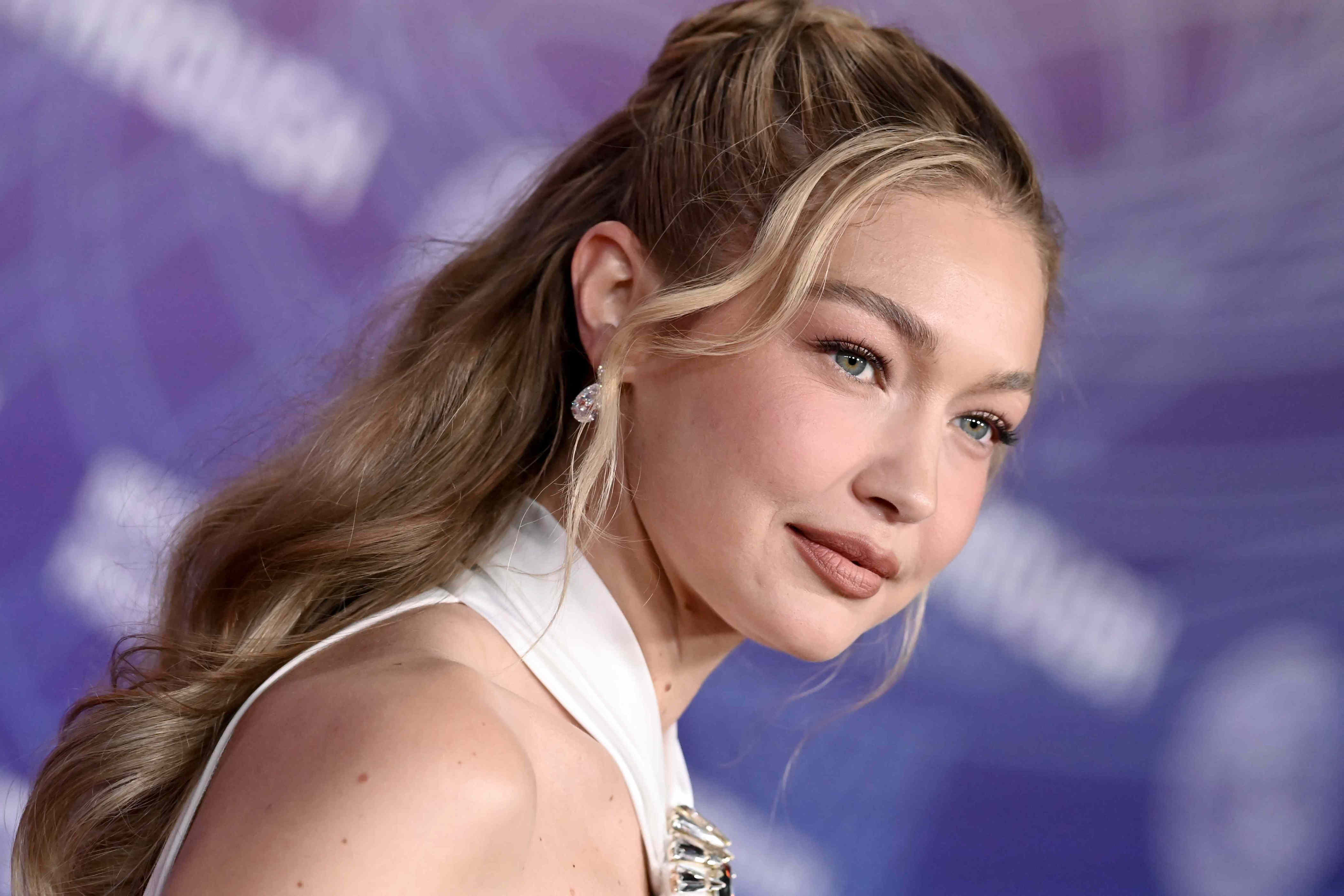 Gigi Hadid shows off 5-year-old daughter Khai's braided pigtails in ...