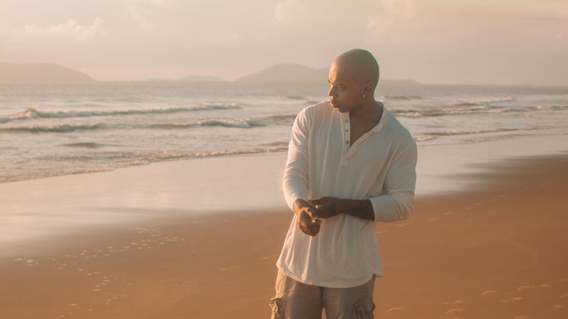 10 casual looks women love on men & 10 that make him seem immature