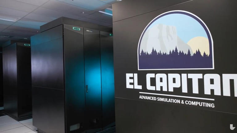 The top supercomputer in the world is also the largest in the US
