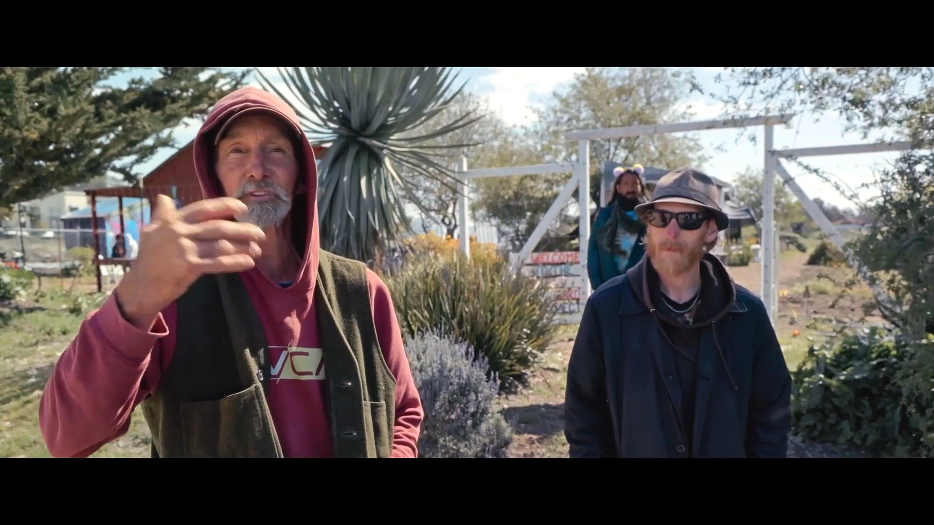 Watching people watching birds - trailer (English) HD