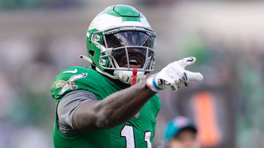Adam Schefter just made this Patriots trade package for AJ Brown feel ...