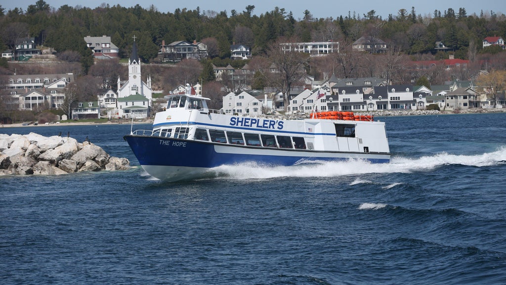 Icy conditions in Straits of Mackinac delay seasonal ferry trips to ...