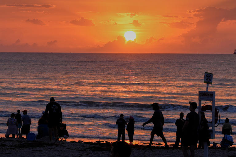 Blue Origin's New Glenn rocket is grounded after launching satellite ...