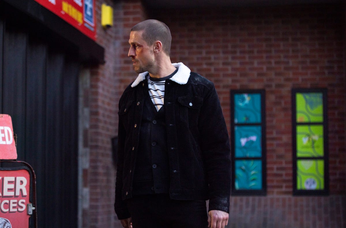 Coronation Street's Carl to face a terrifying threat after character's ...