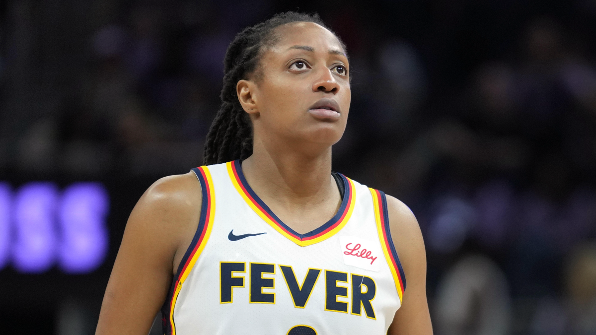 Fever coach January credits Kelsey Mitchell for inspiring her ...