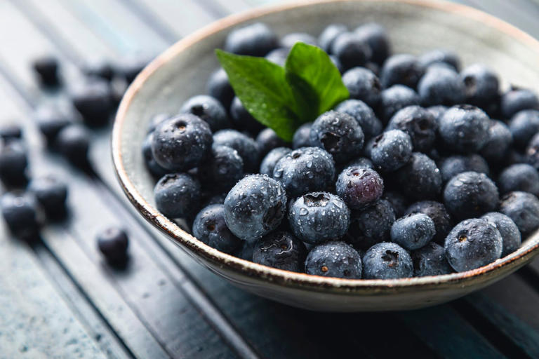 Nutritionists say this super fruit may help slow cognitive decline