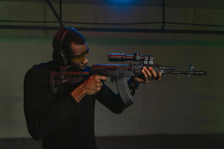 AK-47 vs. SCAR: Budget workhorse or overpriced precision machine?