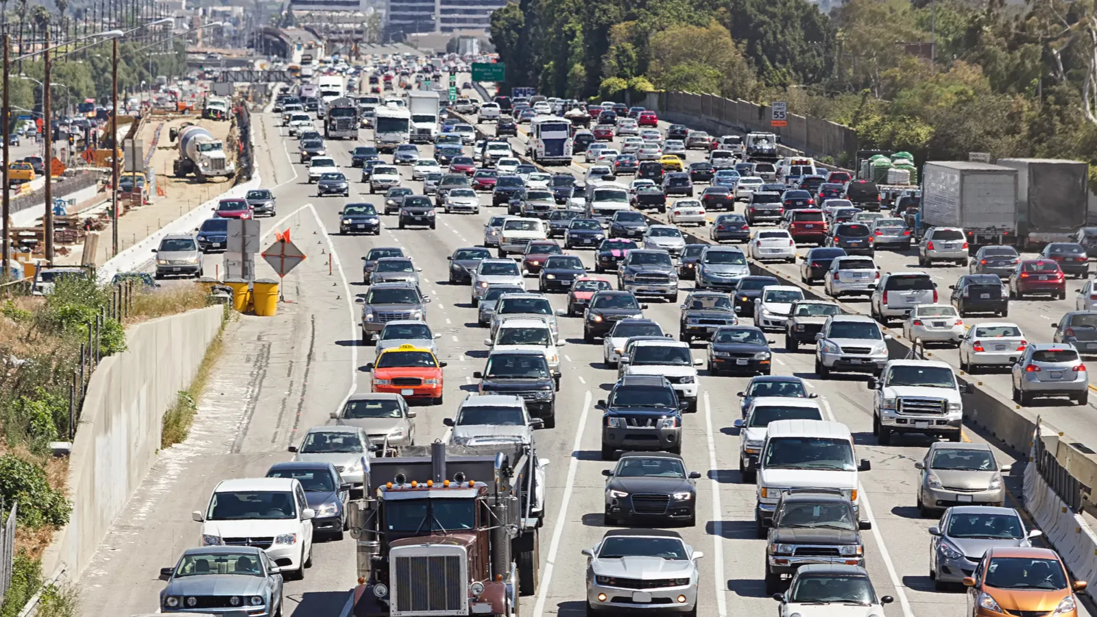 Los Angeles drivers face $100 fill-ups in a city built around cars