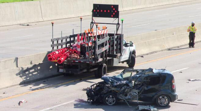 1 killed, 1 injured in crash in Detroit construction zone