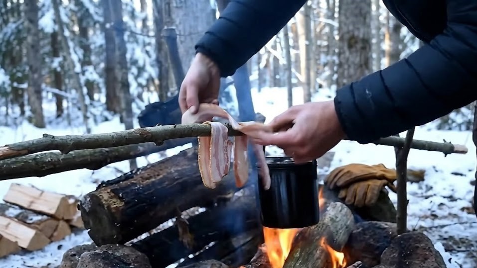 Every man should know this - bacon and eggs over an open fire