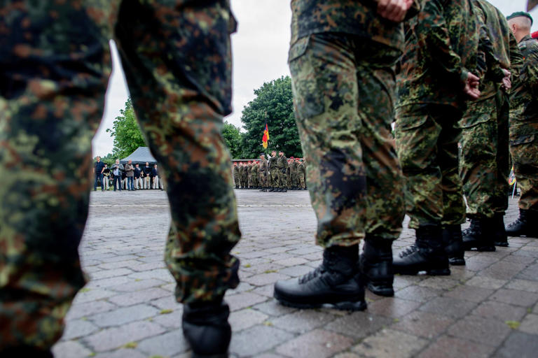 Chef des Reservistenverbandes will Altersgrenze für Reservisten auf 70 ...