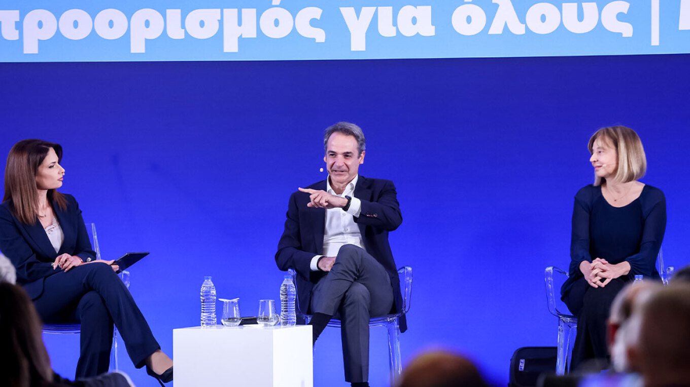 Μήνυμα Μητσοτάκη: «Κάποιοι θέλουν να μας γυρίσουν στο 1980, εμείς ...