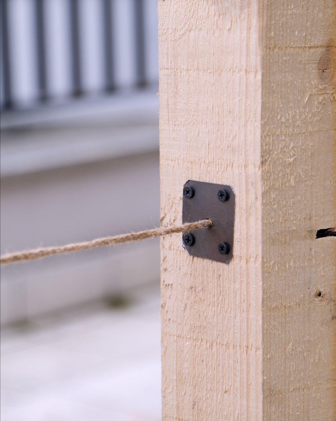 Smart screw and rope hack 🛠️😉