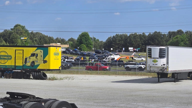 Deputy shot during traffic stop in Anderson Co. shooting, suspect dead