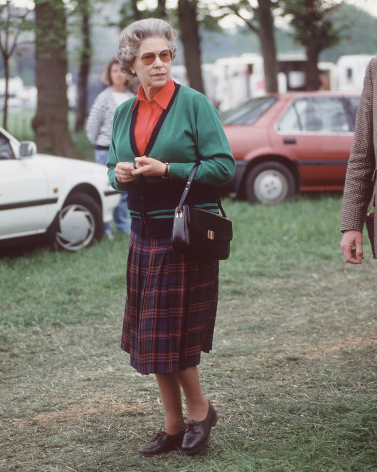 Why Queen Elizabeth wore the same shoes for 50 years (and the unique ...
