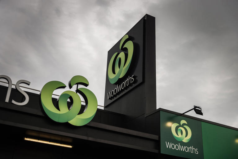 Woolies denies deception after 'subtle magic' discount accusation