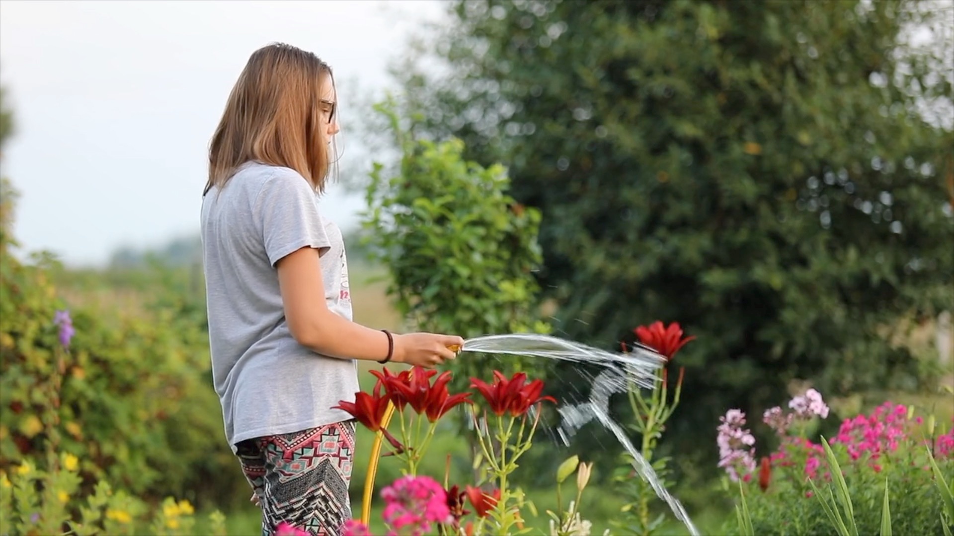 Water-saving gardening tips for a greener yard and lower bills