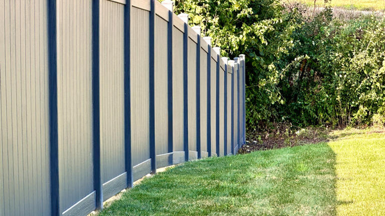 What nobody tells you about installing a 6-foot privacy fence