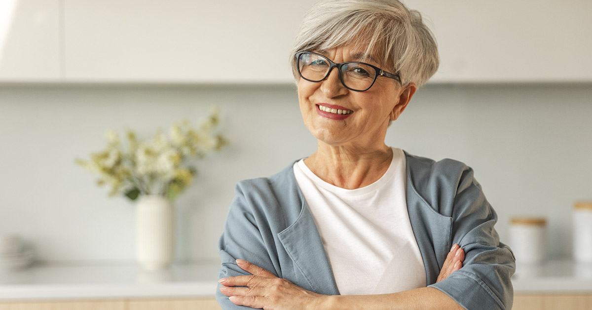 10 habits that make older women look beautiful